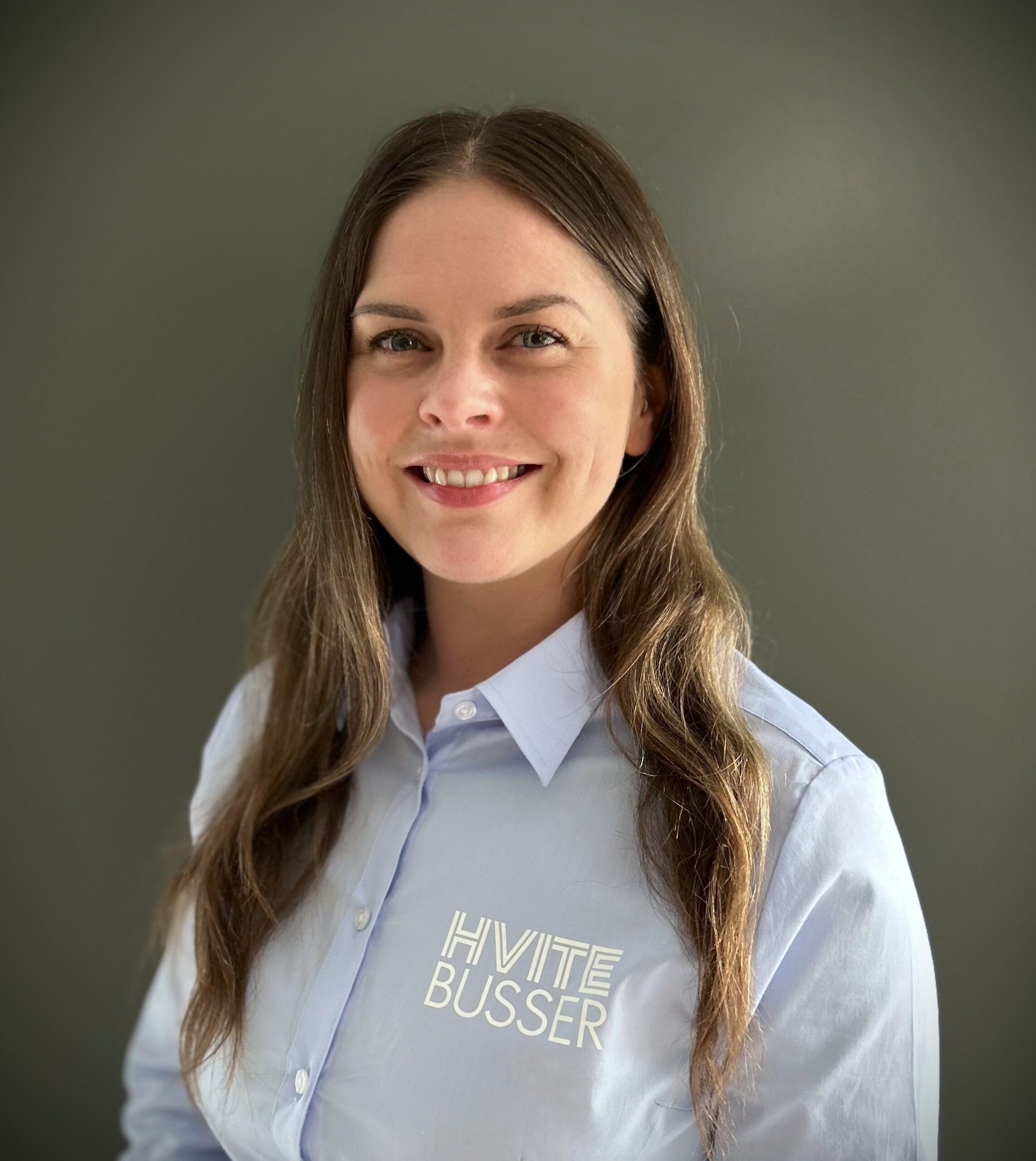 Synne Bjørnstad Aas - Hvite Busser